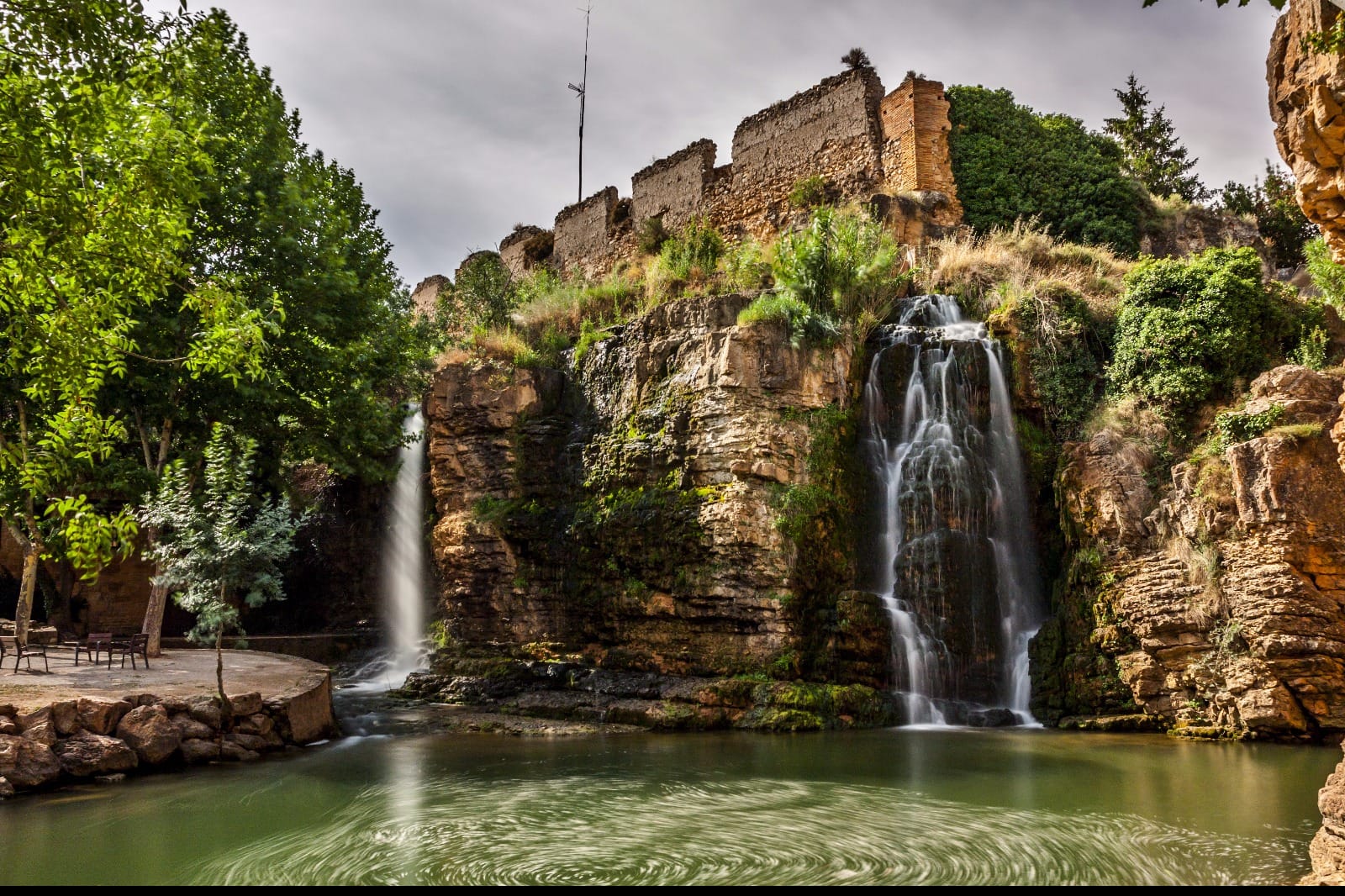 Parque Natural de Muel: Cascadas, romanos y Goya en el mismo sitio